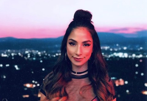 María Chacón lució su espectacular belleza al natural - Fama