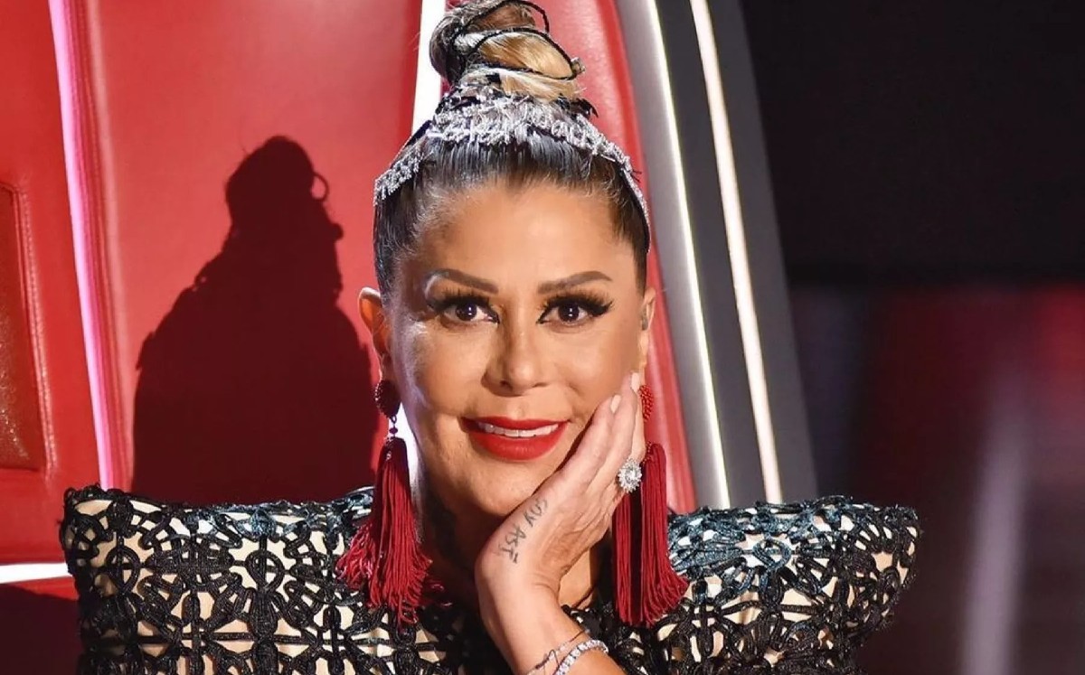 Alejandra Guzmán derrocha confianza luciendo lencería de piel - Fama