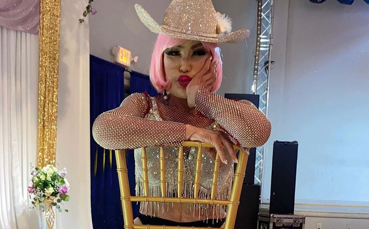 Lyn May escandaliza con su flexibilidad a sus casi 70 añosFama