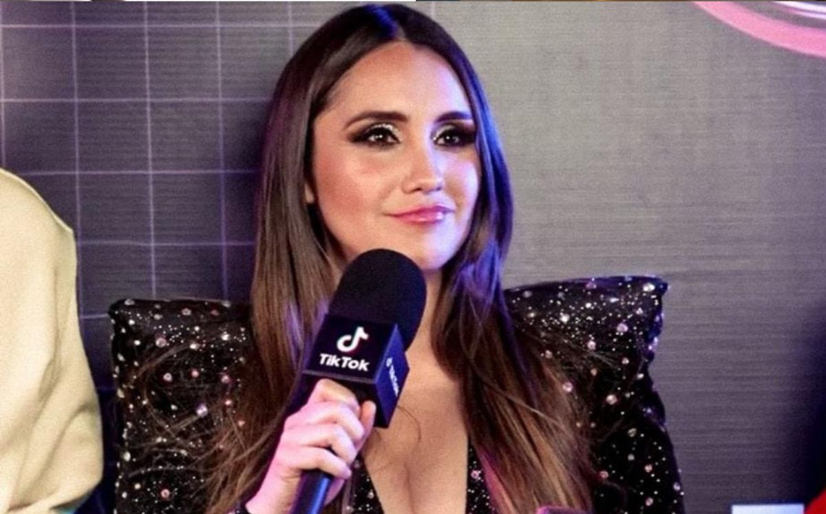 Dulce María triunfa en los TikTok Awards con vestido de terciopelo - Fama