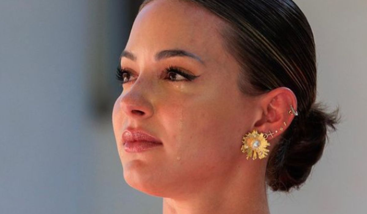 Critican a Mariana Rodríguez por lavar biberones de esta manera - Fama