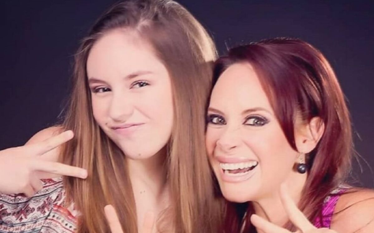 Alexa Hoffman luce FELIZ en foto inédita de su fiesta de cumpleaños - Fama