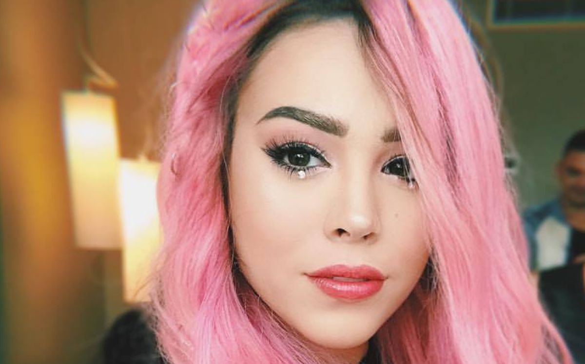 Danna Paola se convierte en una Barbie de carne y hueso con este lookFama