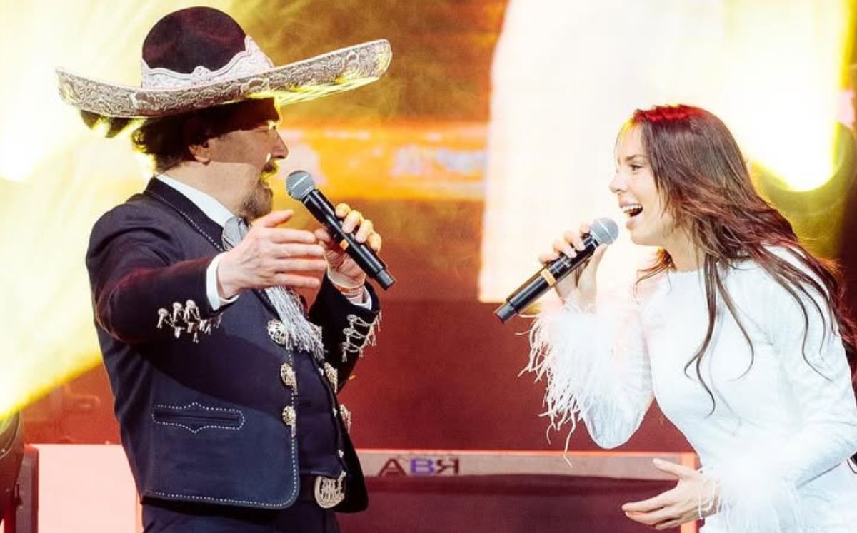 Majo Aguilar y su papá Antonio Aguilar Jr. conmueven al cantar juntos ...