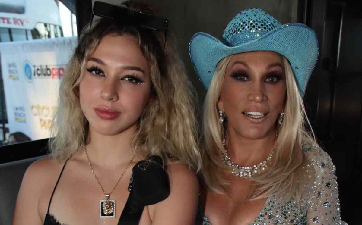 ¿Quién es Zaaxhil Padilla, la nieta influencer de Laura León?Fama