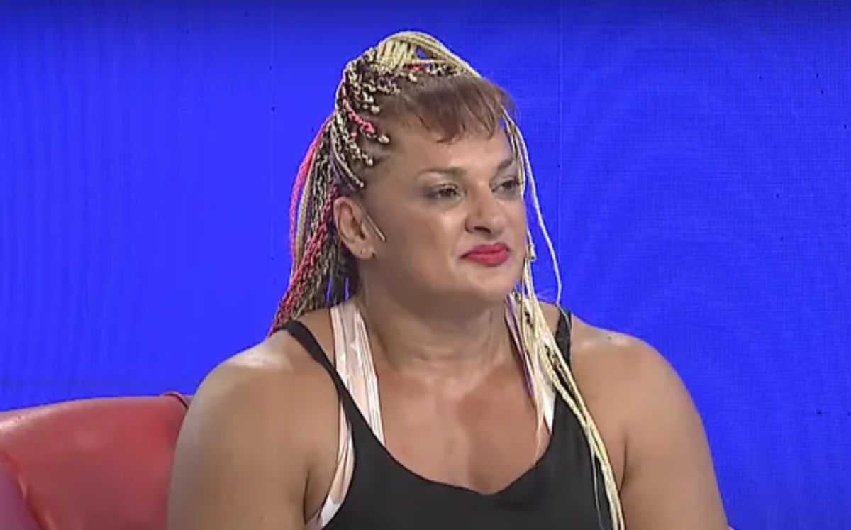 La Locomotora Oliveras: La boxeadora que debutó En El Barro y murióFama