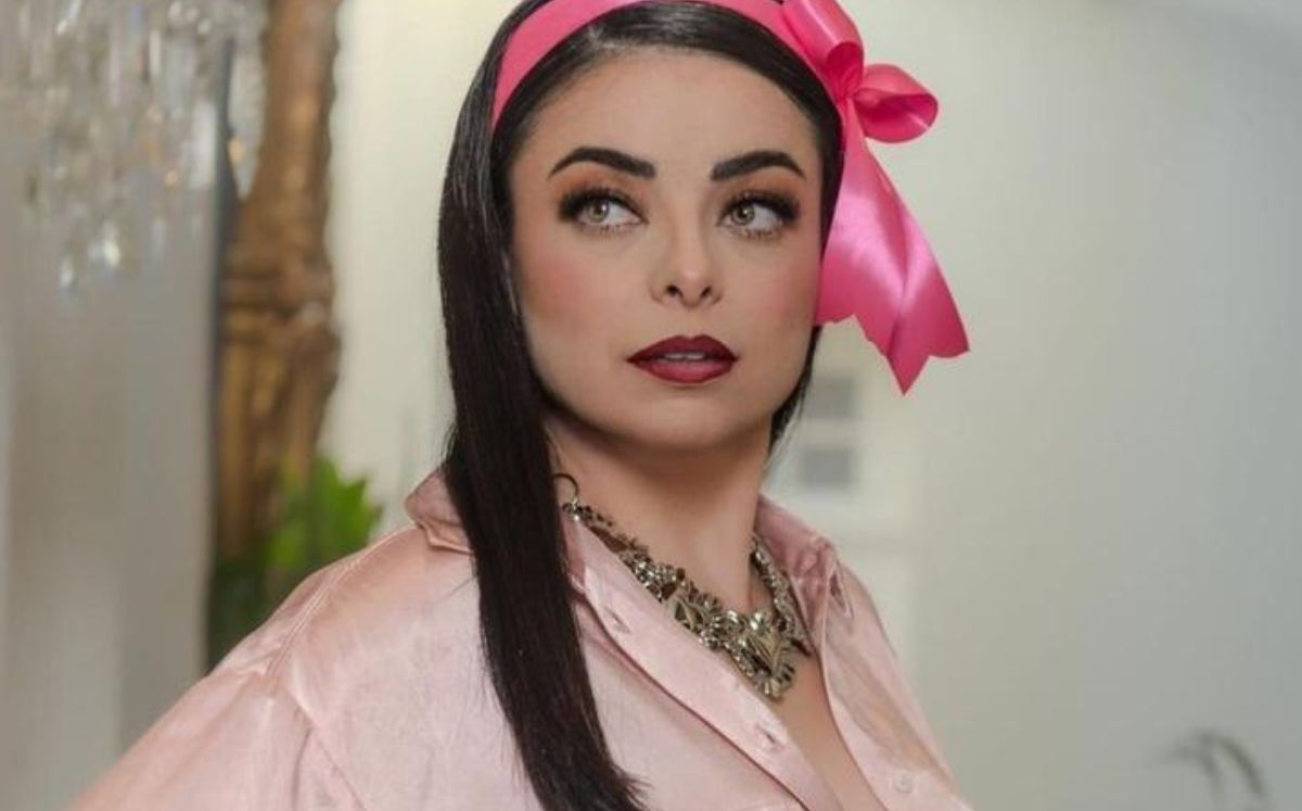 Despiden a Violeta Isfel de proyecto tras vender saludos - Fama